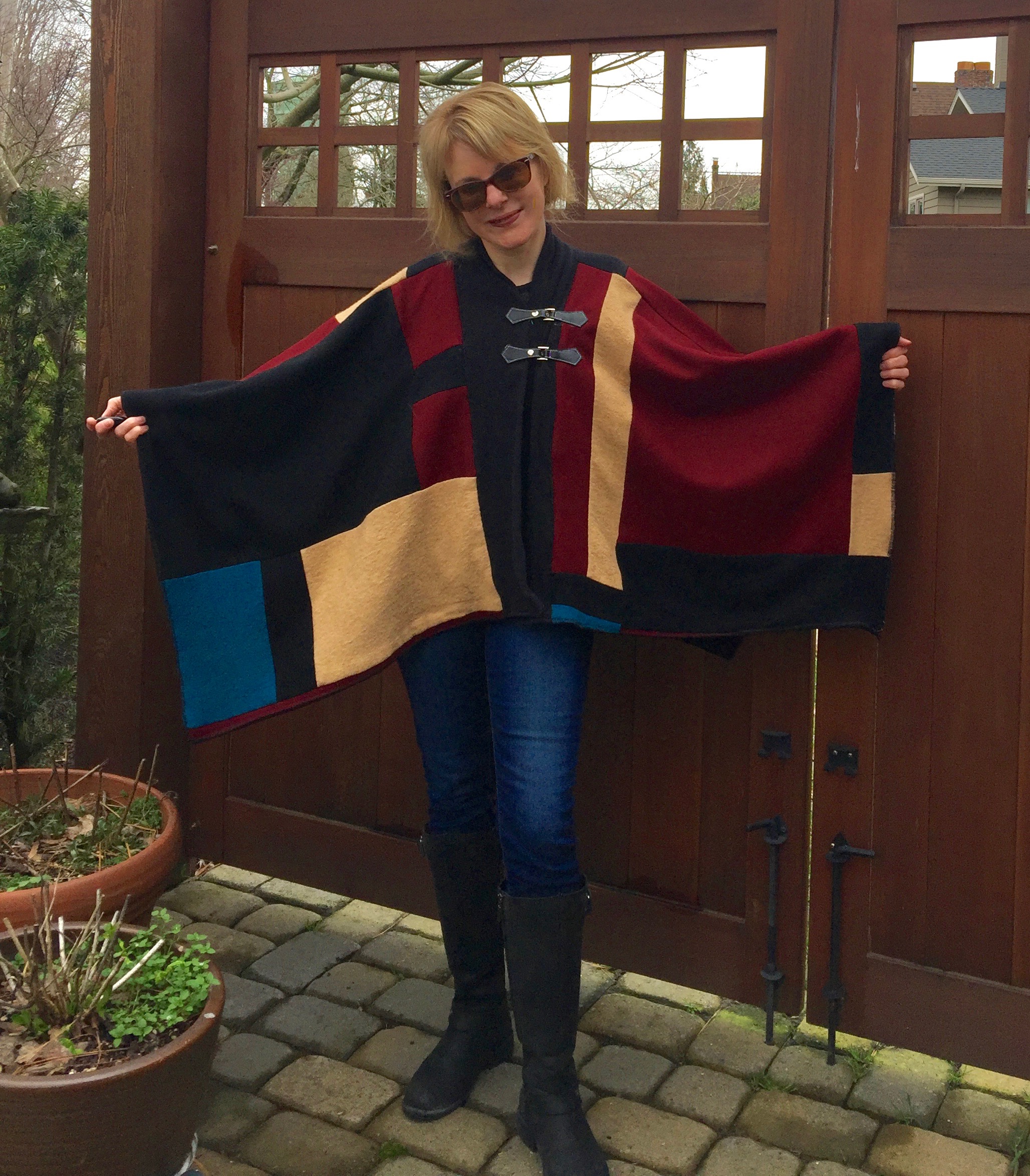 Sew the look: Patchwork Cape – Elle Gee Makes