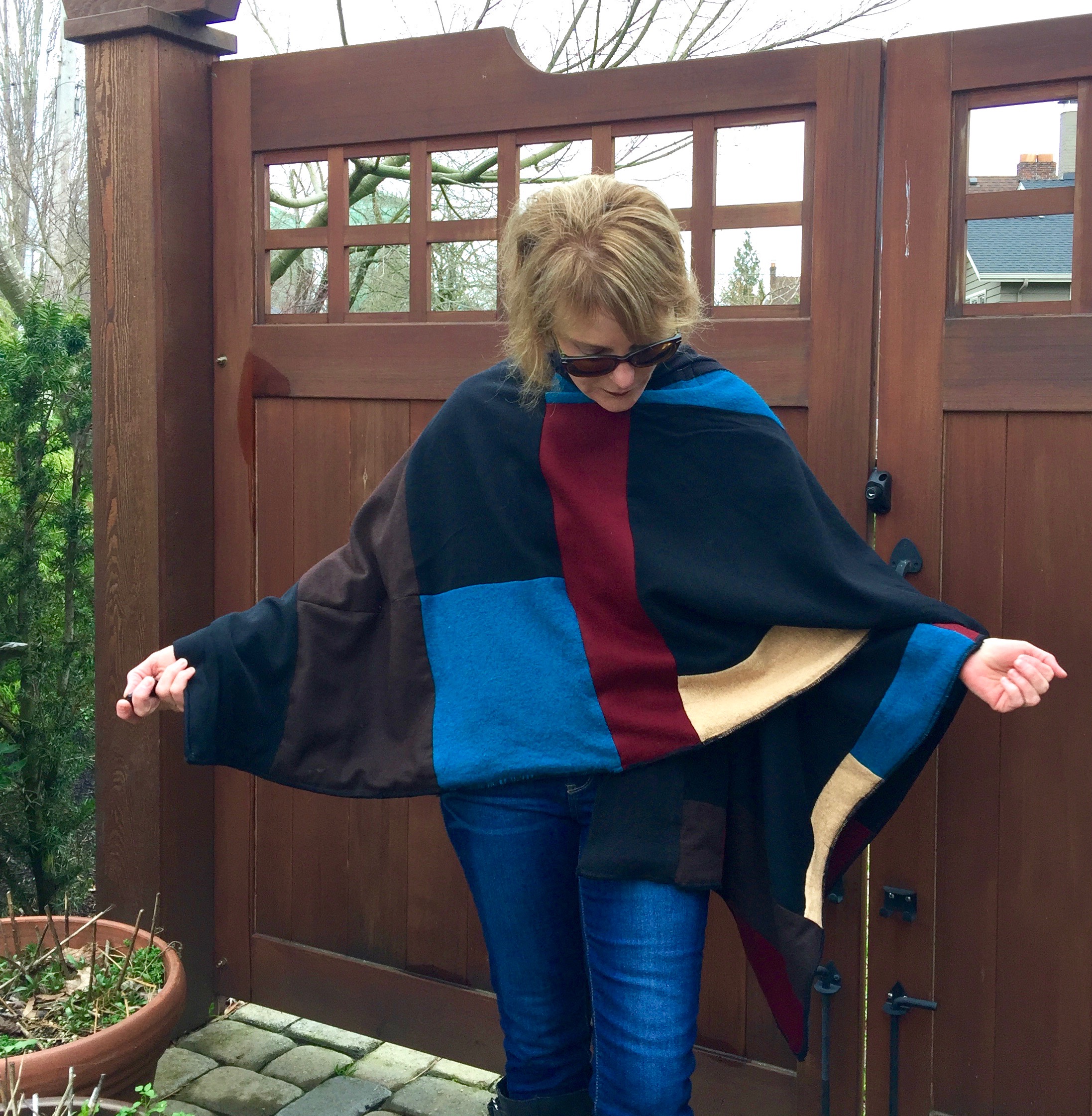 Sew the look: Patchwork Cape – Elle Gee Makes
