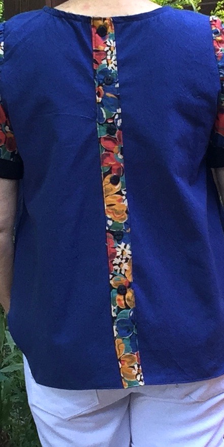 Butterick 6057-Chambray and Floral Top – Elle Gee Makes