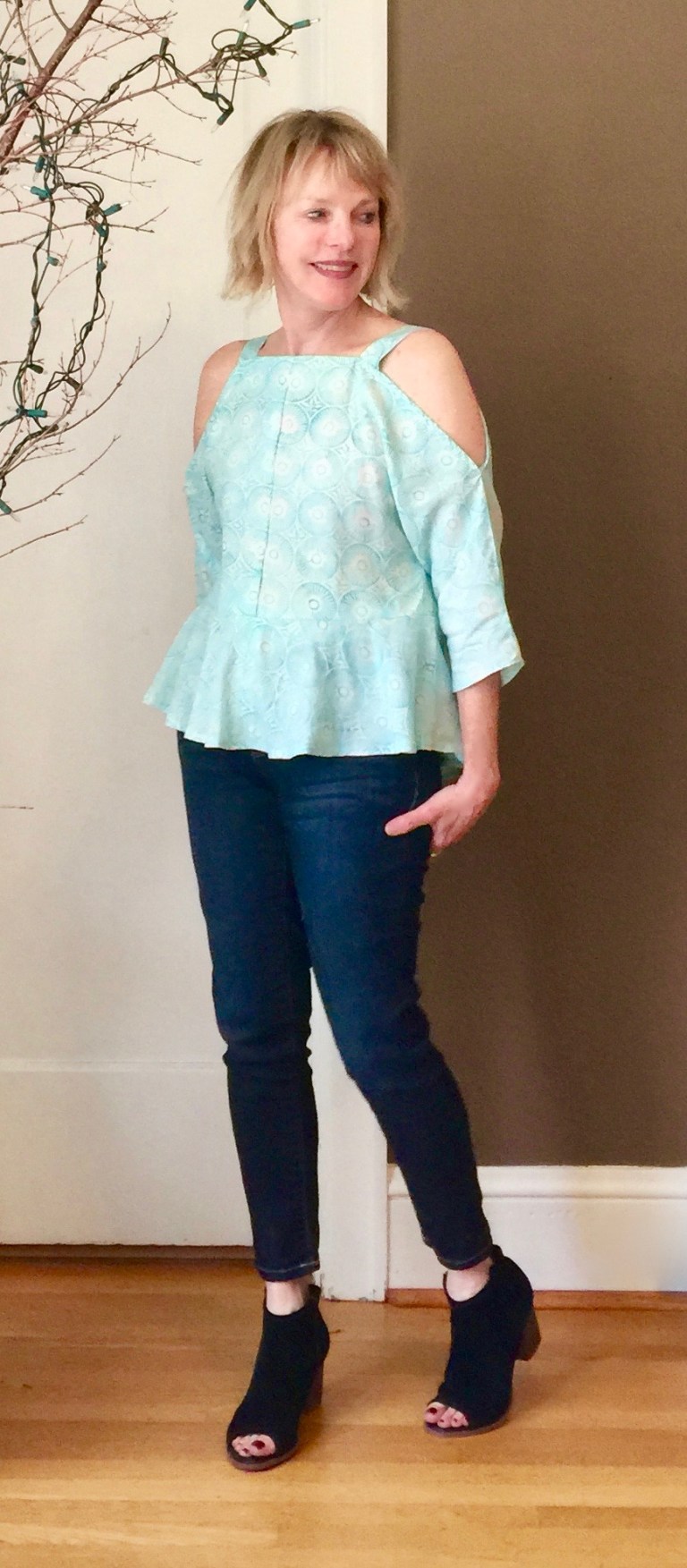 McCall’s 7780; A cold shoulder top for Fall – Elle Gee Makes